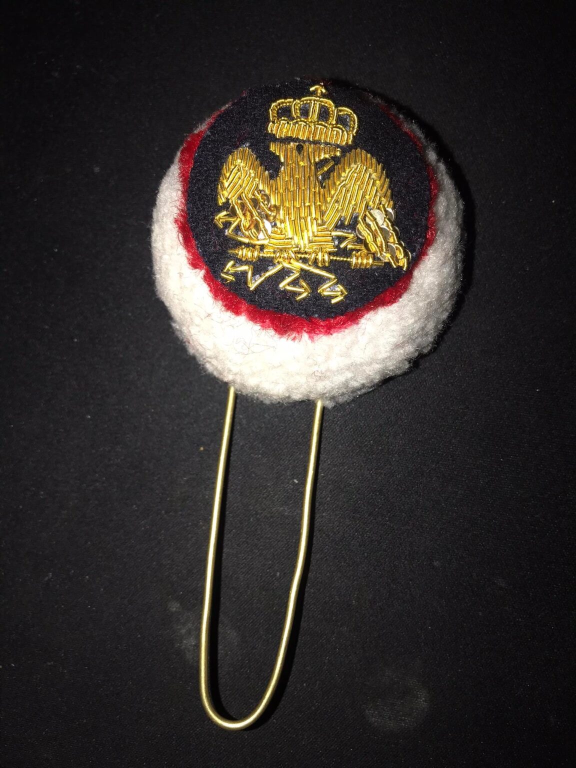 Cockade for colbacks and bearskin hat - per unit